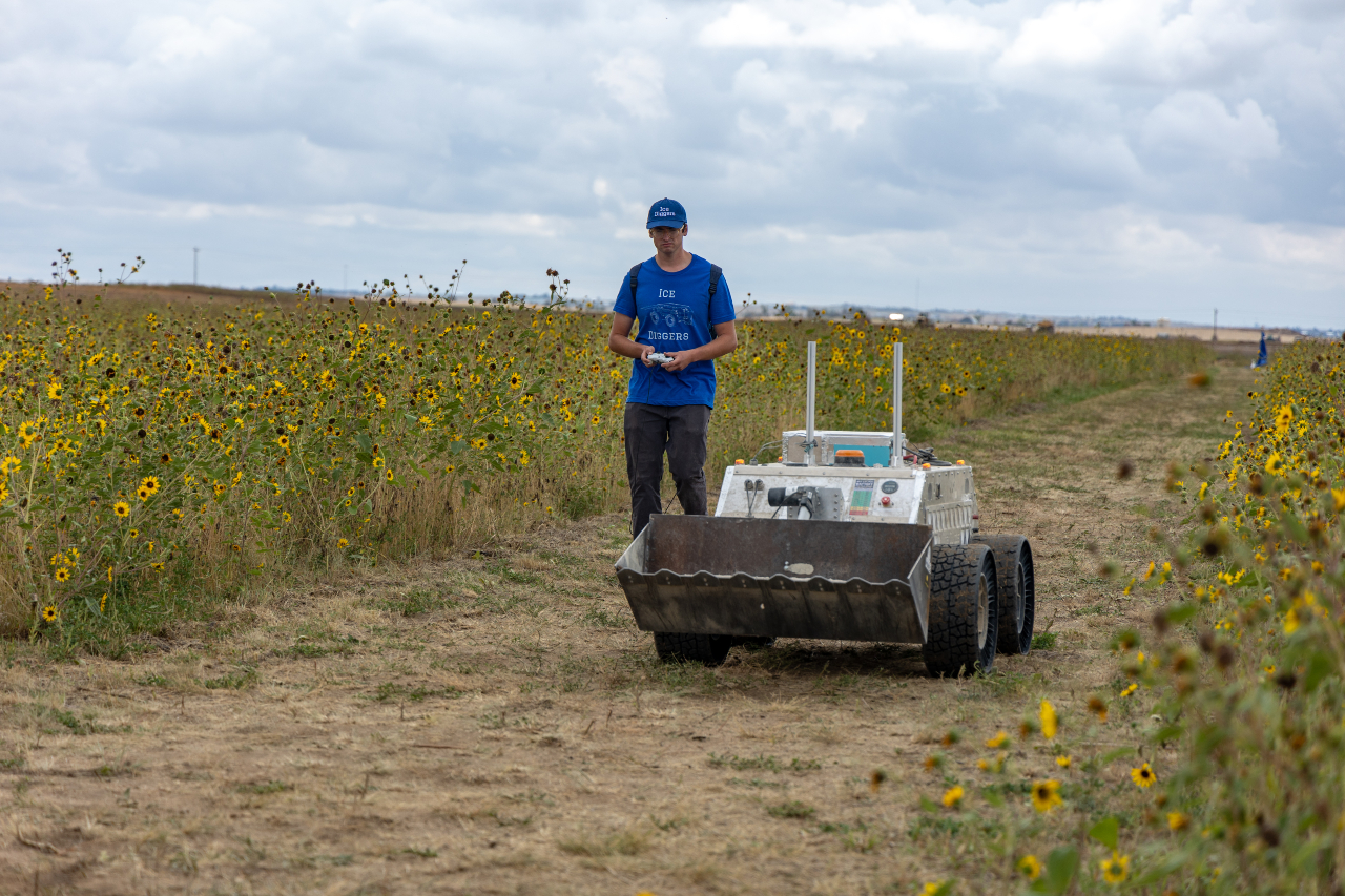 Mines faculty, students work on technology that could "change space ...