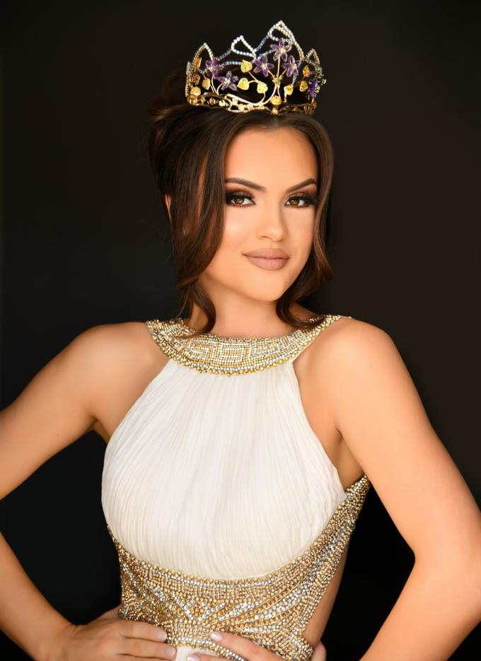 Miss Colorado’s unique crown was handcrafted to represent the state ...